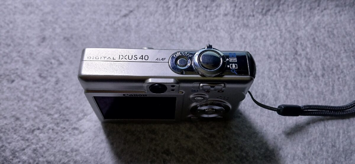 Prodám: Digitální kompakt Canon IXUS 40 Japan - PALADIX.cz